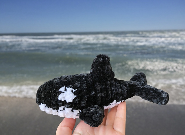 Ravelry: Little Orca Whale Amigurumi pattern by CrochetCartel Co