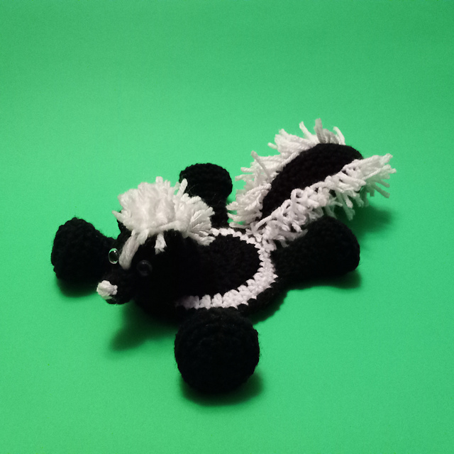 Ravelry: Skunk Coaster pattern by Dani West