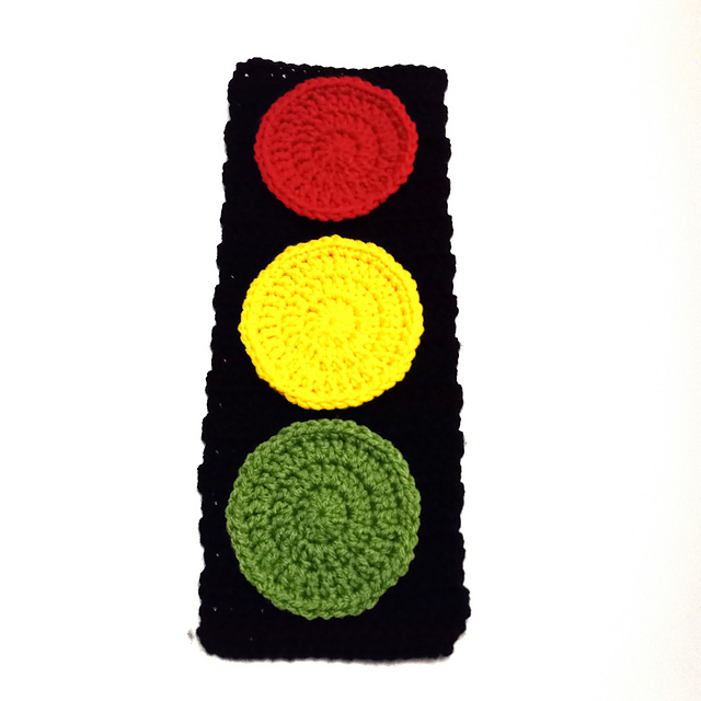 Ravelry: A Traffic Light Coaster pattern by Dani West