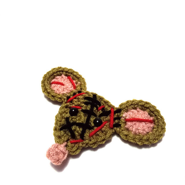 Ravelry: Zombie Mouse Applique pattern by Dani West