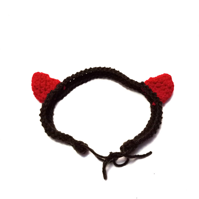Ravelry: Devil Horn Headband pattern by Dani West