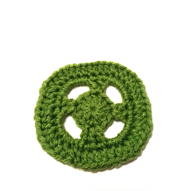 Ravelry: Button Coaster pattern by Dani West