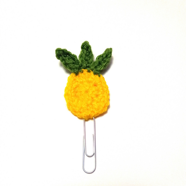 Ravelry: Pineapple Paper Clip pattern by Dani West