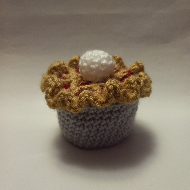 Ravelry: Cherry Pie Pot pattern by Dani West