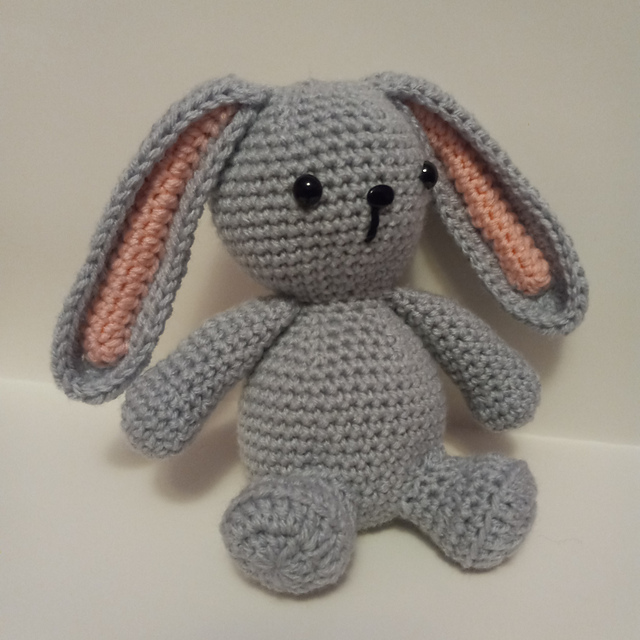 Ravelry: Bunny pattern by Dani West