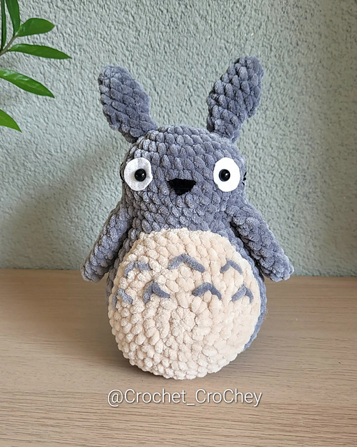 Ravelry: Totoro plushy amigurumi pattern by Crochet Crochey