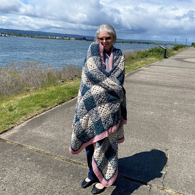 Ravelry: Plaid Shawl pattern by Jess D Bennett