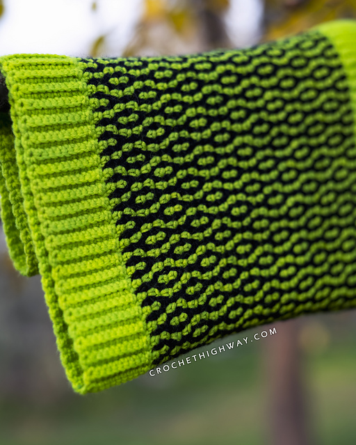 Ravelry: Groovy Cowl pattern by Ana-Maria