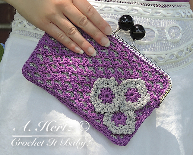 Ravelry: Pretty Picot Purse pattern by Crochet It Baby
