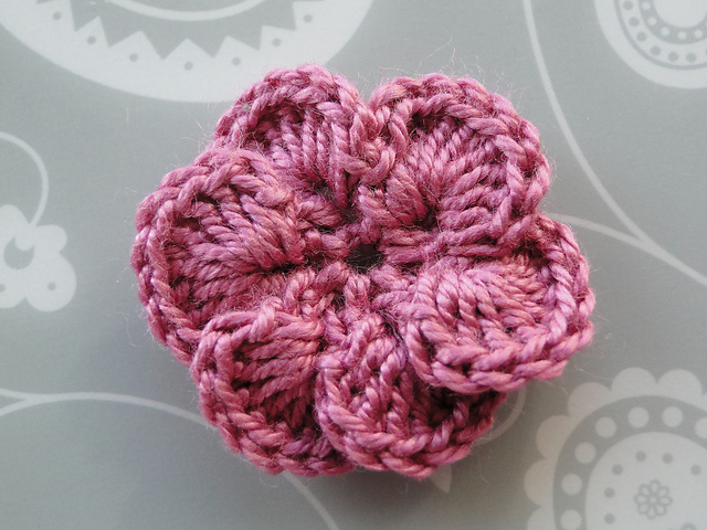 Ravelry: Overlapping 6 Petal Flower pattern by Claire from Crochet Leaf