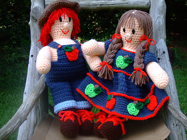 Ravelry: CV058 Apple Jack and Apple Annie pattern by Donna Harelik