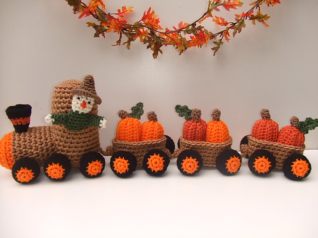 Ravelry: CV134 Pumpkin Express Train pattern by Donna Harelik