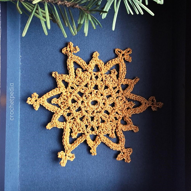 Ravelry: Frosty Star Snowflake pattern by Crochetpedia
