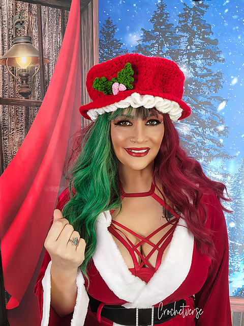 Ravelry: Mrs Claus Bonnet Hat pattern by Stephanie Pokorny