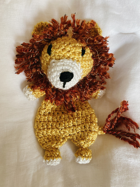 Ravelry: Heart Lion Lovey pattern by Tracy Draper