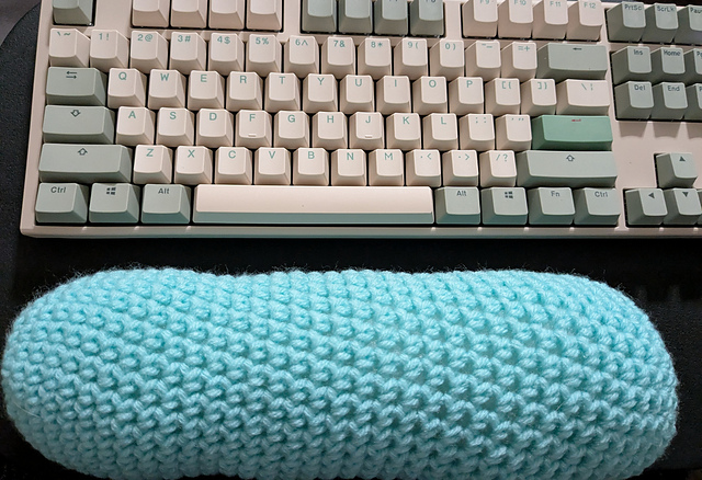 Ravelry: Keyboard Wrist Rest pattern by Crocheting with the Classics
