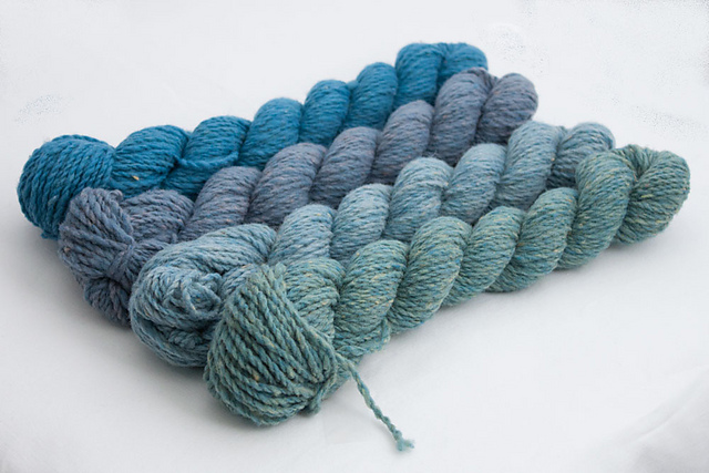 Ravelry: Custom Woolen Mills Ltd Mule Spinner 2-Ply 100% Wool