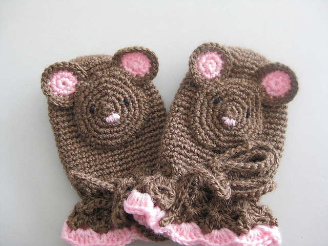 Ravelry: Cute Baby Mouse Mittens pattern by Cute Crochet Design