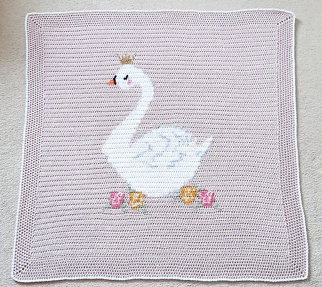 Ravelry: Swan Lake pattern by Lisa Hooper