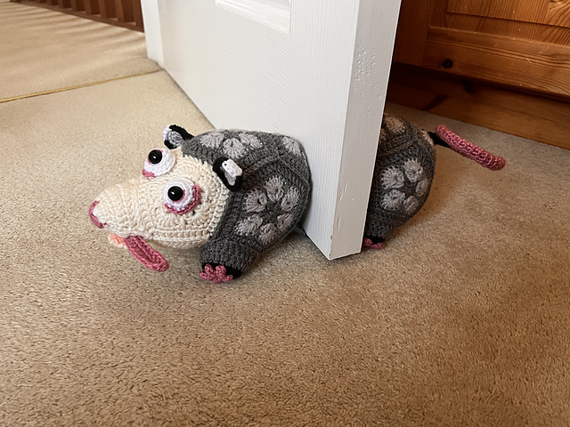 Ravelry: Squashed Opossum Door Stop pattern by Sarah Barratt