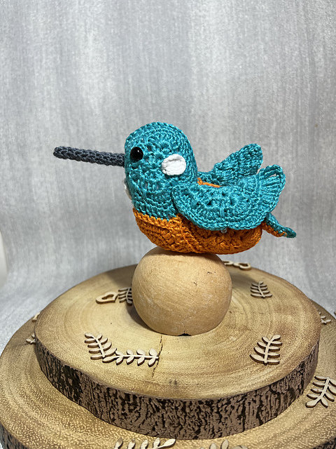 Ravelry: African Flower Kingfisher pattern by Sarah Barratt