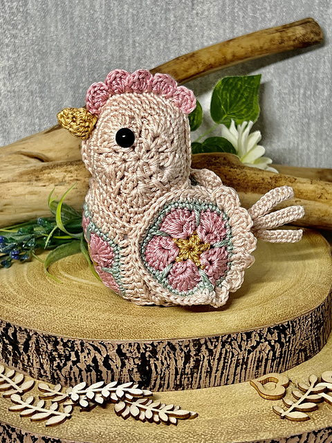 Ravelry: Mini Chicken pattern by Sarah Barratt
