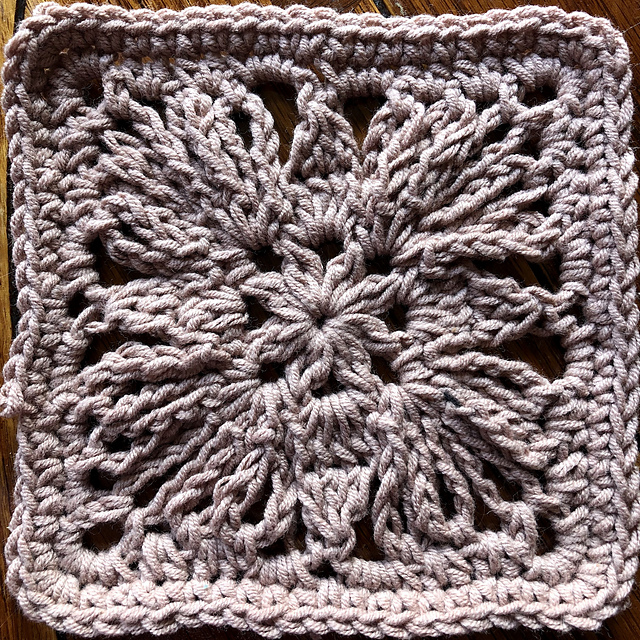 Ravelry: Golden Ash Square pattern by Rachele Carmona