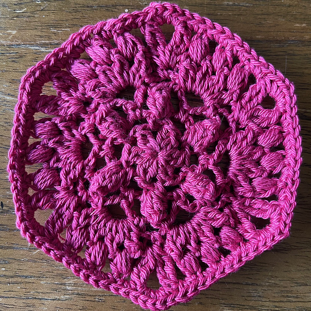 Ravelry: Daisy Motif pattern by Rachele Carmona