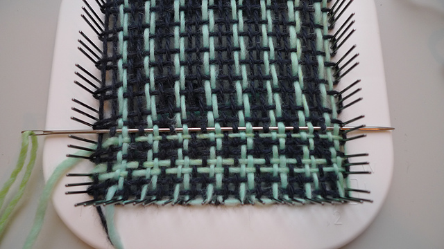 Ravelry: D2B's Zoom Loom Houndstooth Pattern - Photo Tutorial
