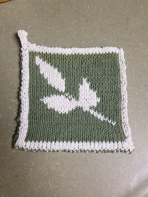 Ravelry: Leaf Double Knit Potholder pattern by Donna Jean Capps