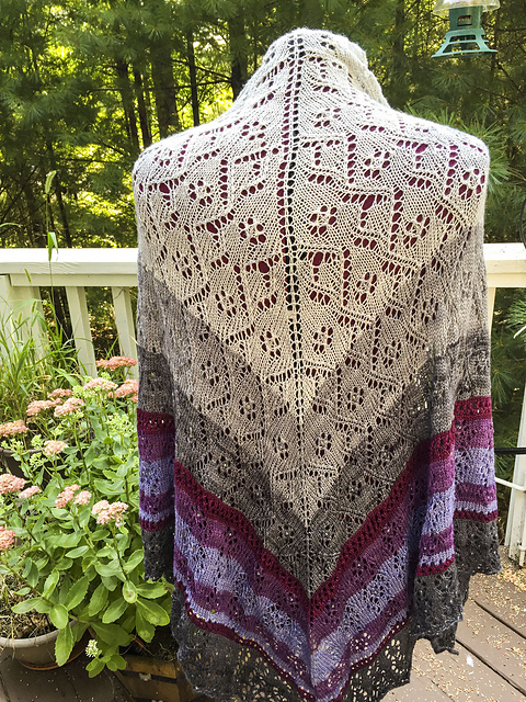 Ravelry: Meadow In the Mountains pattern by Hummingbird Lace