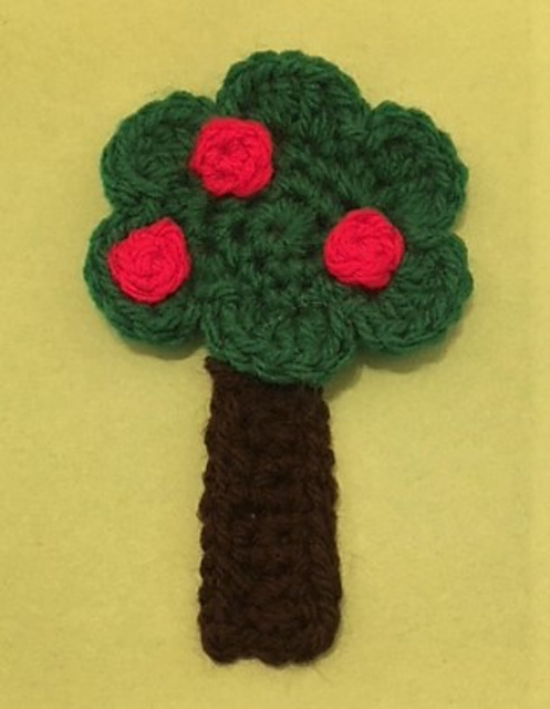 Ravelry: Little Apple Tree Applique pattern by Daisy and Storm