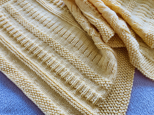 Ravelry: Elena Baby Blanket pattern by Daisy Gray Knits