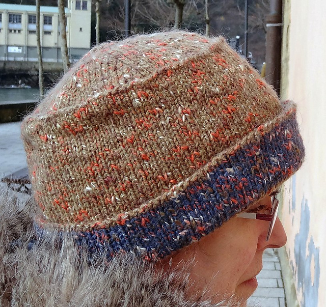 Ravelry: #21 Pillbox Hat pattern by Nicky Epstein