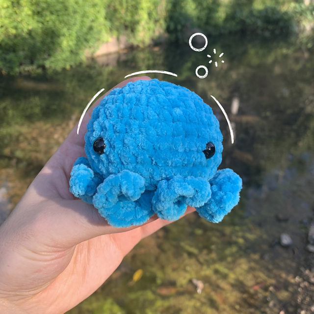 Ravelry: Squishy Octopus (no-sew) pattern by Dandy Knots