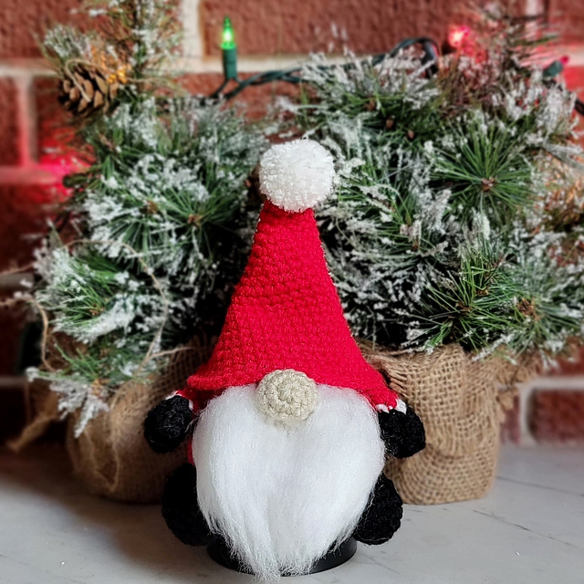Ravelry: Roly-Poly Santa Gnome pattern by Amanda Phillips