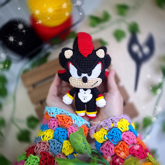 Shadow , the hedgehog - Danielle Magalhães-Communication Area (new ...