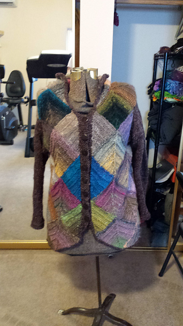 Ravelry: DanyaJ's Custom mitered square hoodie