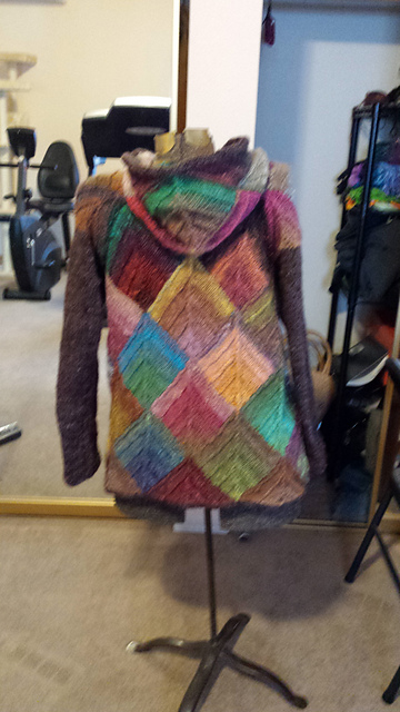 Ravelry: DanyaJ's Custom mitered square hoodie