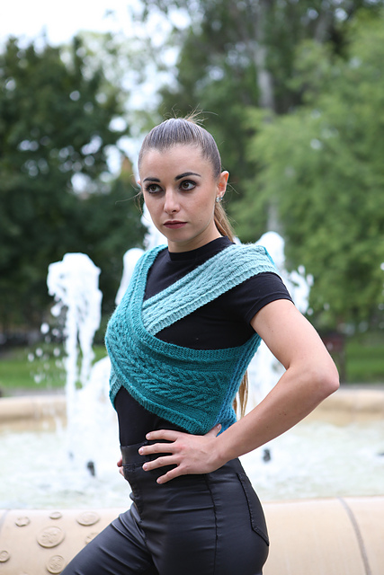 Ravelry: Xénia pattern by Darvassi Kamilla