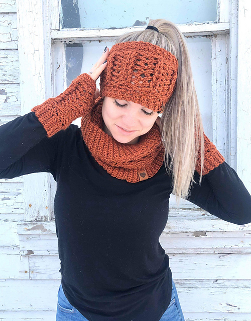 Ravelry: Braided Arrow Set pattern by Dana Hogan
