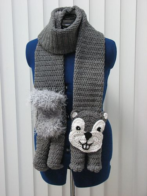 Ravelry: Squirrel Scarf pattern by Donna Collinsworth