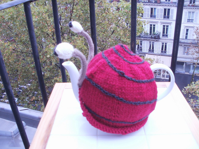 Ravelry: DeaconBrodie's Snail Tea Cosy