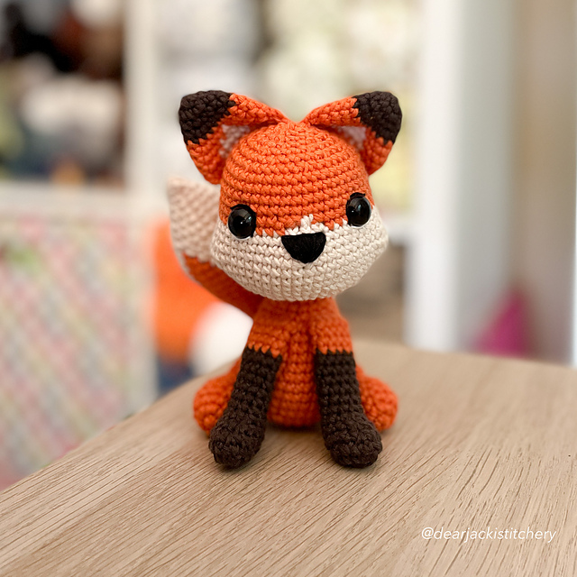 Ravelry: Clementine the Fox pattern by Jacki Donhou