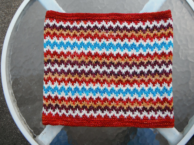 Ravelry: Mockingjay Cowl pattern by Second Wind Studio