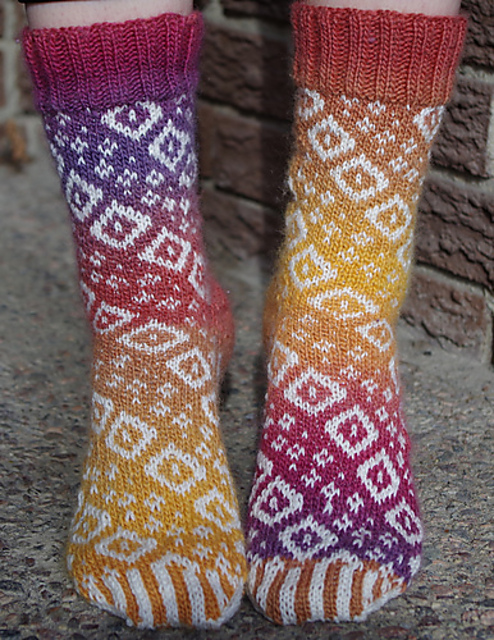 Ravelry: Diamond Swirl Socks pattern by Deborah Tomasello