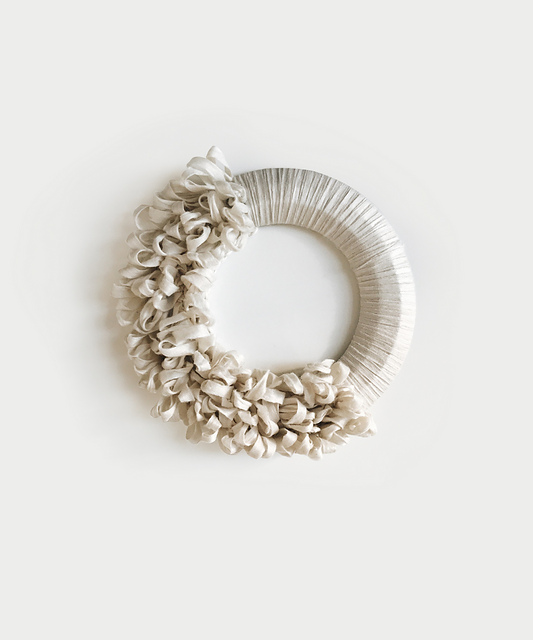 Ravelry: Holiday Wreath pattern by DeBrosse