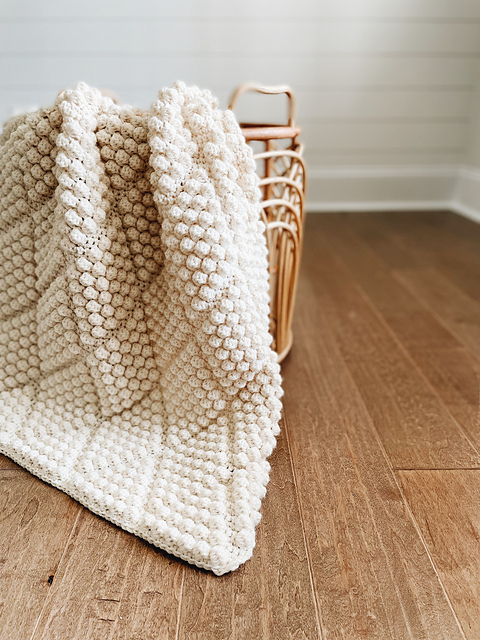 Ravelry: The Dyaman Throw pattern by DeBrosse