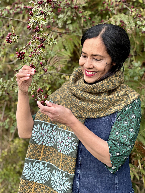 Ravelry: Victoria Park Scarf pattern by Dee Hardwicke