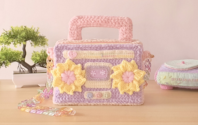 Ravelry: The Boombox Bag pattern by Delilah Crochet